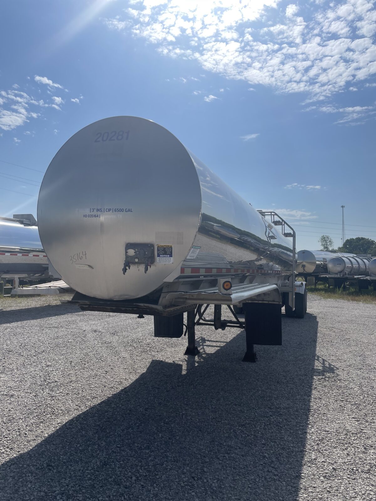 2002 WALKER 6500 GALLON 3A SANITARY - SEMO Tank